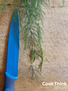 How To Freeze Dill & Other Storage Methods - CookThink